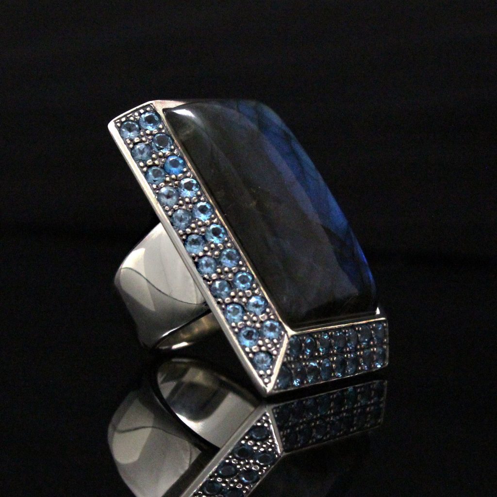 Bague Prisme Bleu – Caroline Savoie Joaillerie